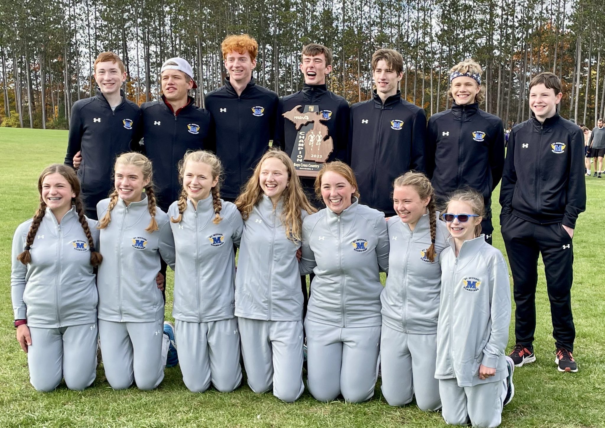Great Day for the Guardians! St. Michael Gents Win XC Regional! – St ...